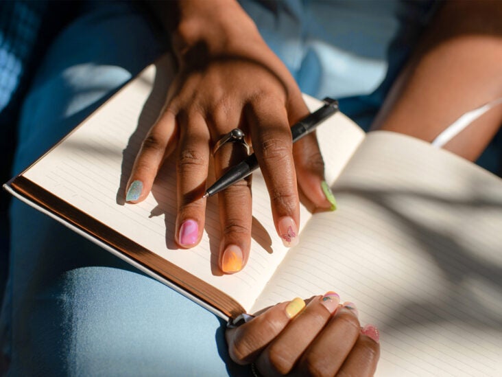 Mood Journal 101: How to Get Started on Controlling Your Emotions